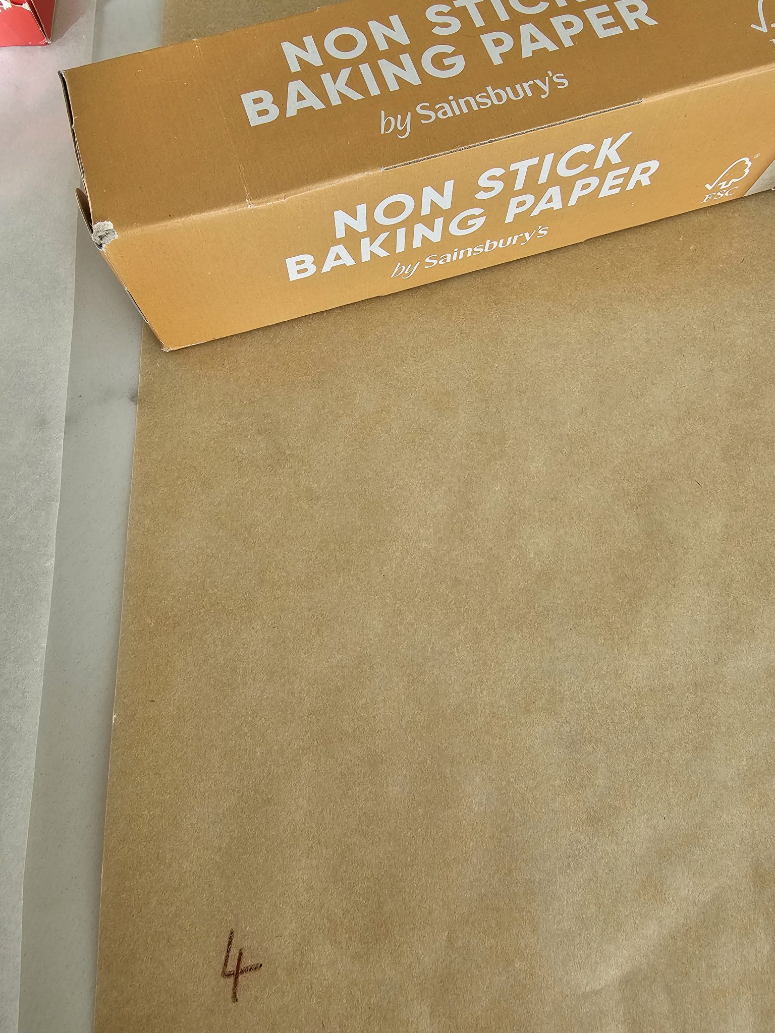 Baking Paper Review: Comparing different types to bake sugar cookies ...